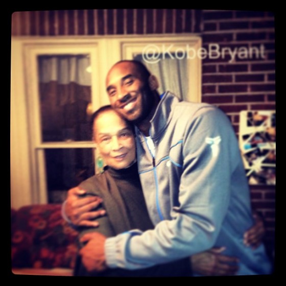 Kobe Bryant's parents, Joe & Pamela file back; Kobe is the liar - Jocks ...
